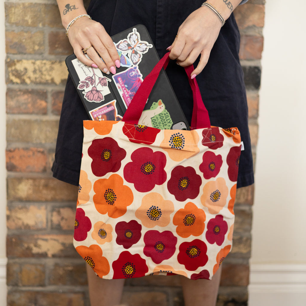 Poppy Pocket Tote – Hip & Humble